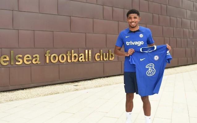 "Çelsi"dən 75 milyon sterlinqlik transfer